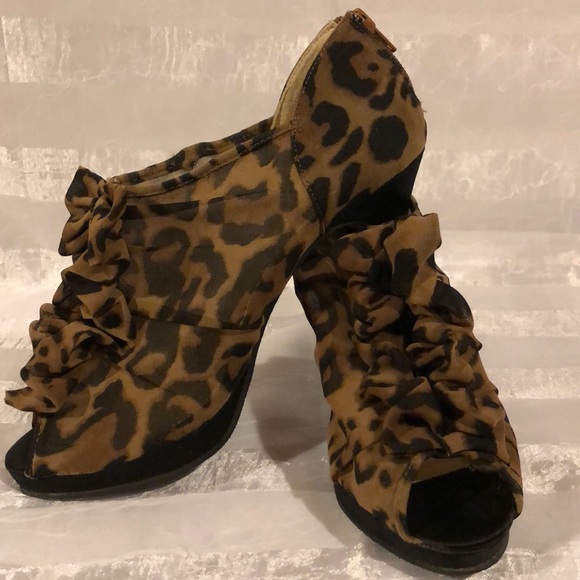 Shoes | Leopard Print High Heels | Poshmark